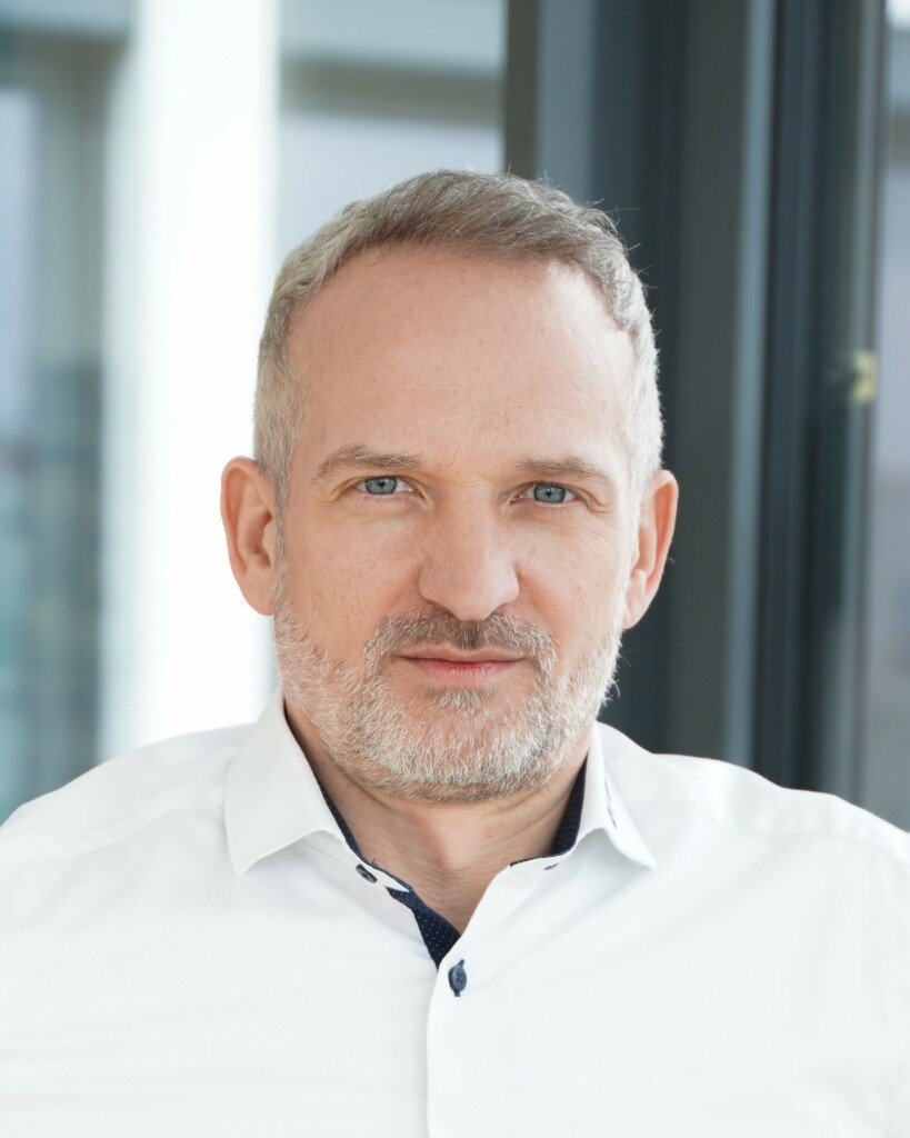 acad group | Ansprechpartner › acad group GmbH